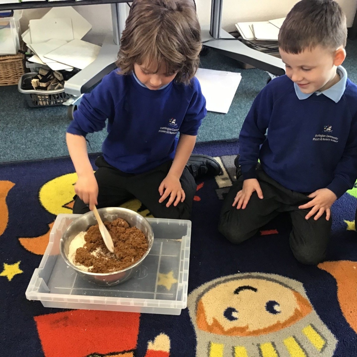 Fremington Primary School - Reception make gingerbread