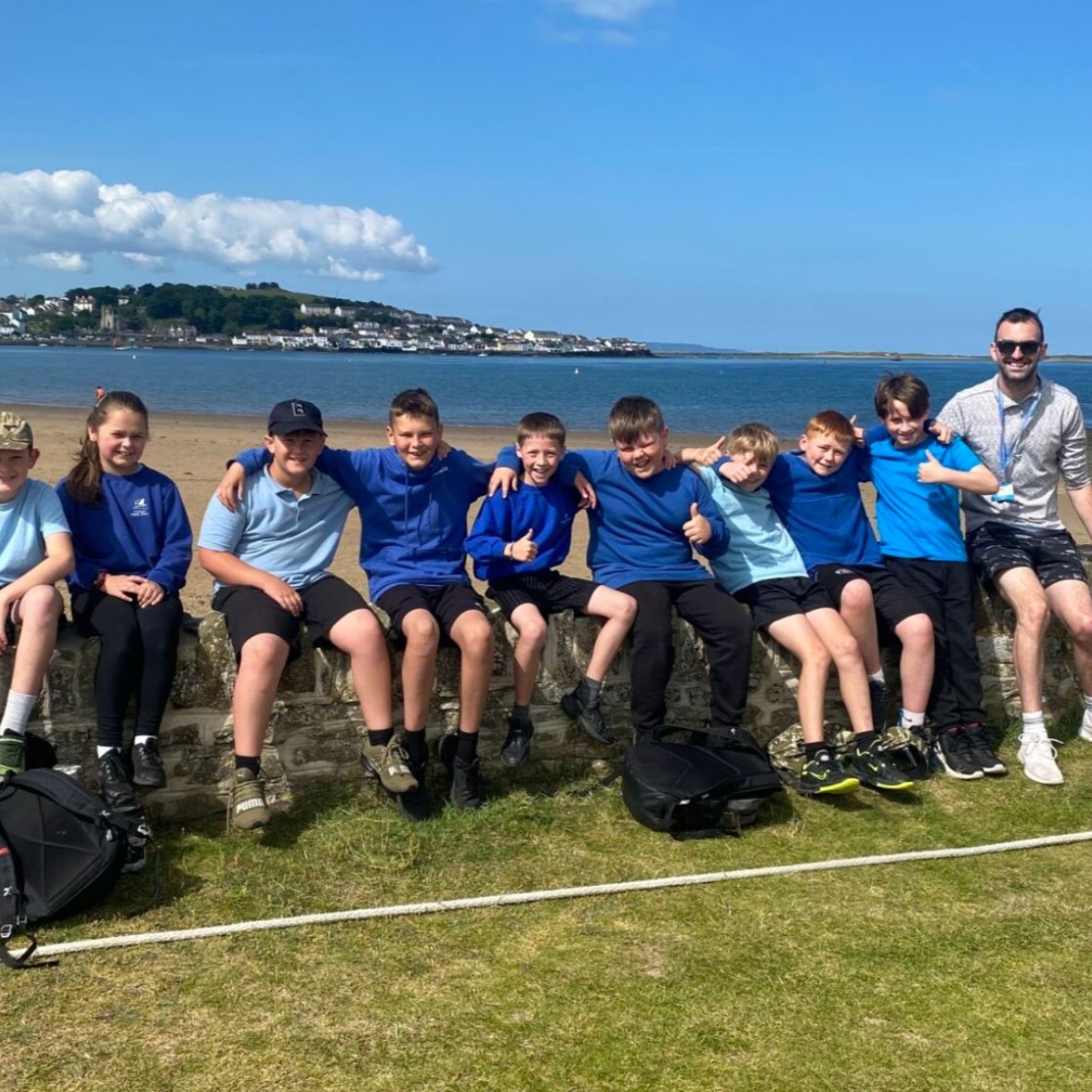 Fremington Primary School - Cricket in the Sun!